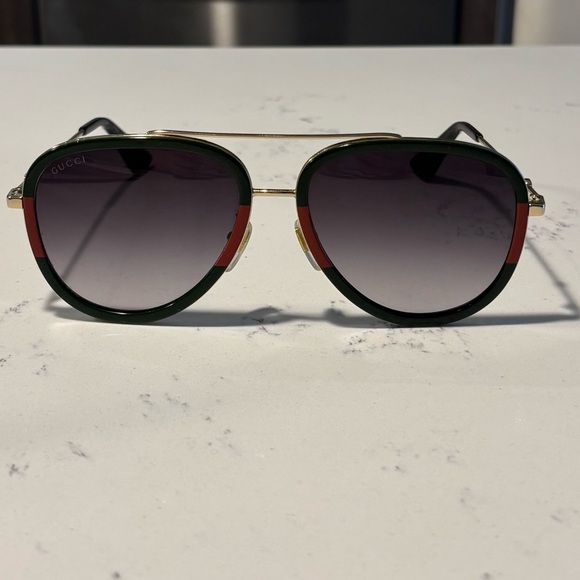 Gucci | Accessories | Gucci Gold Aviator Sunglasses With Red And Green ...